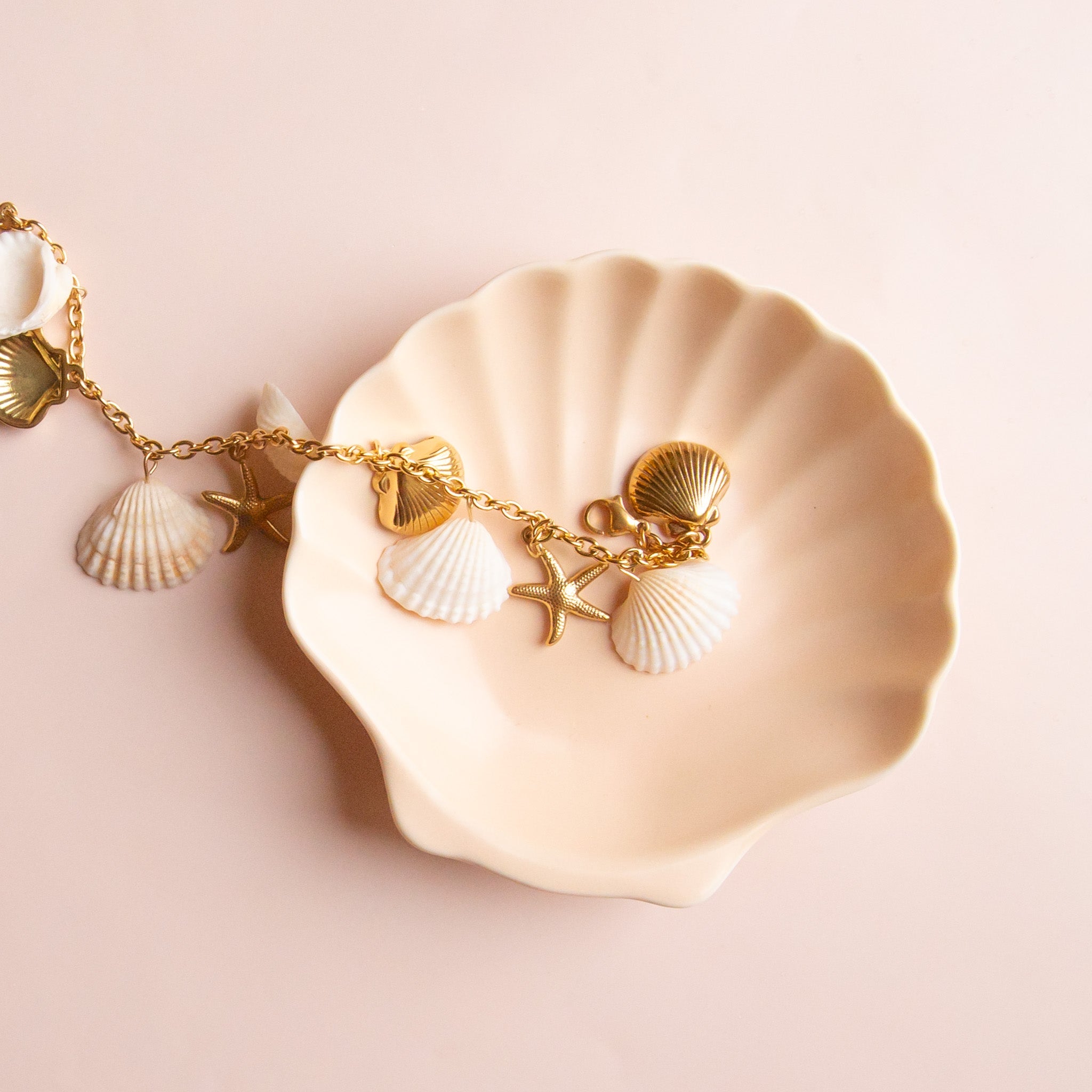 Mermaid Core – Ocean-Inspired Decor | Pigment