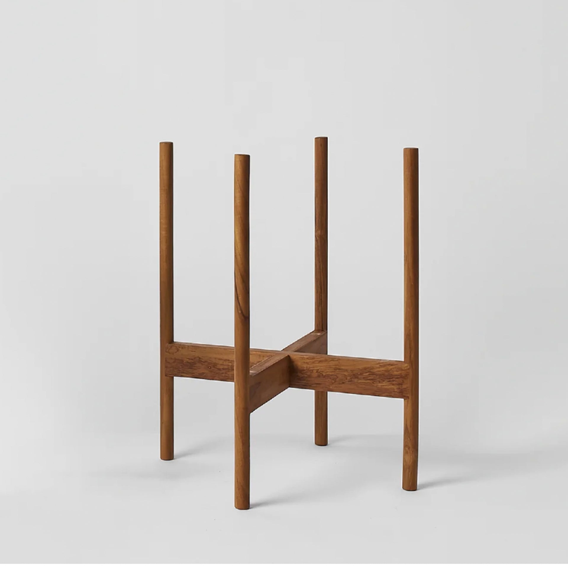 Rounded Hardwood Stand – Pigment