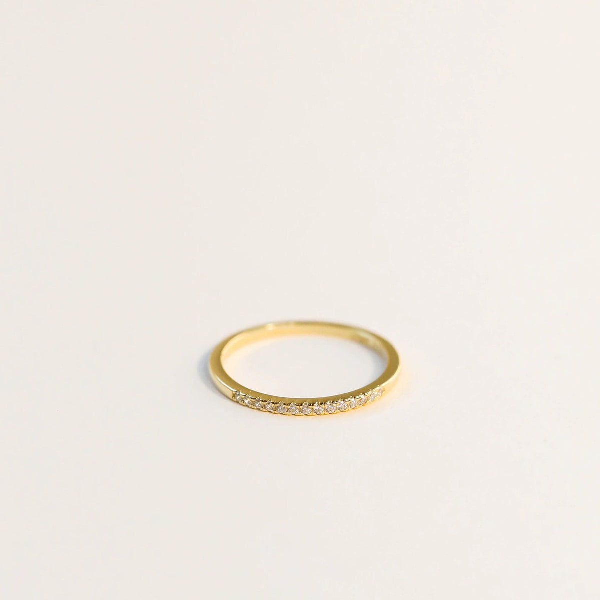 Half Pave Ring – Pigment